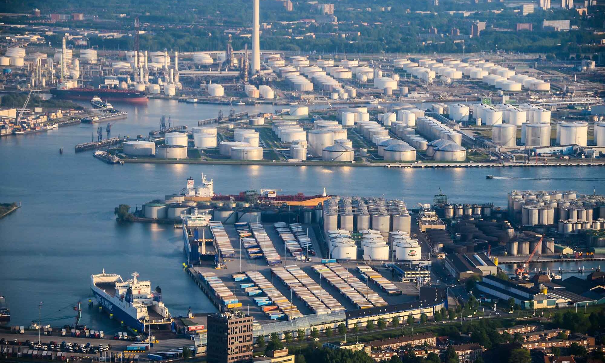 Shell eerste klant waterstofleiding Rotterdam | Agro&Chemie