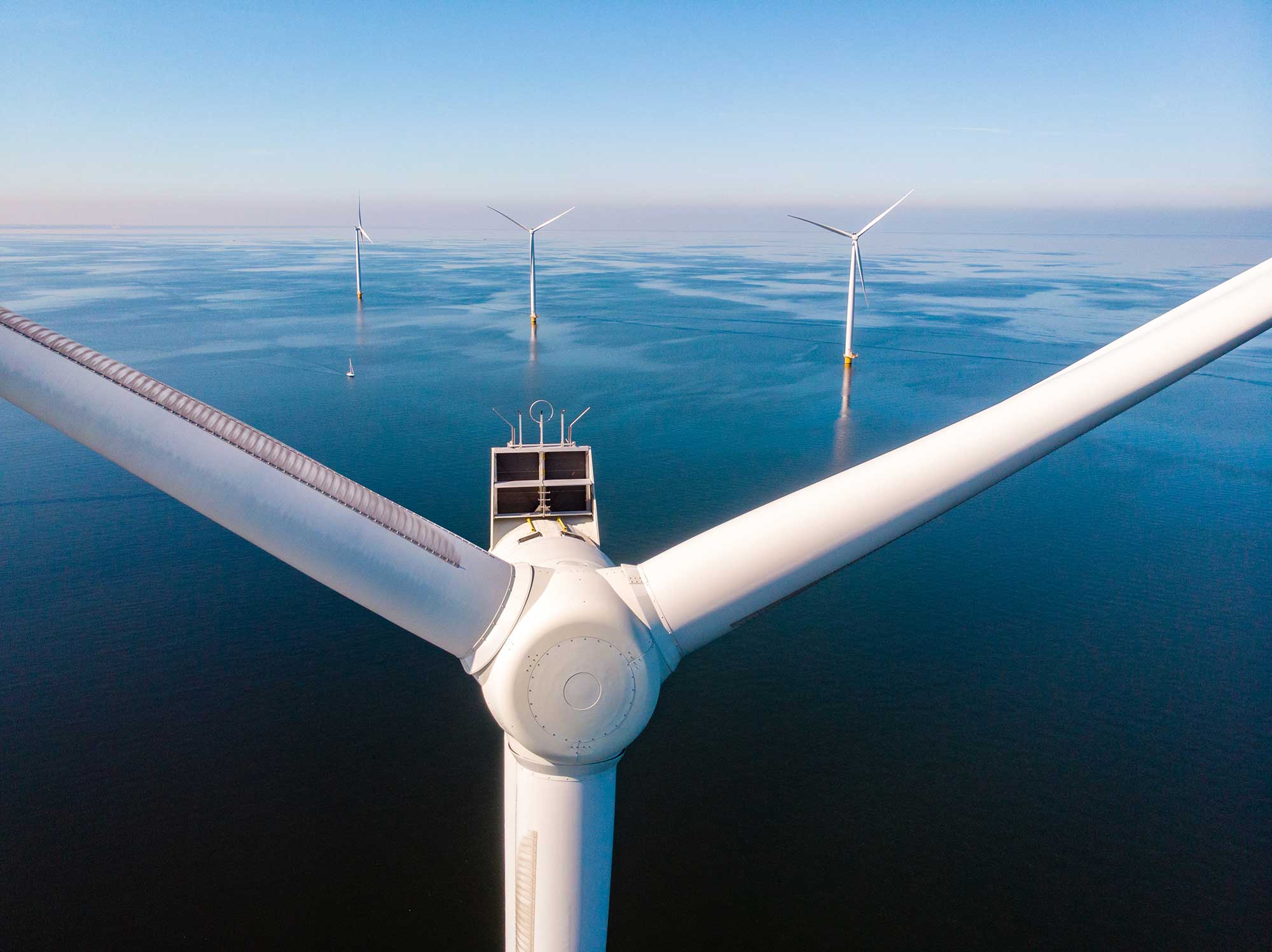 Nederland plant 's werelds grootste waterstof op zee productie boven ...
